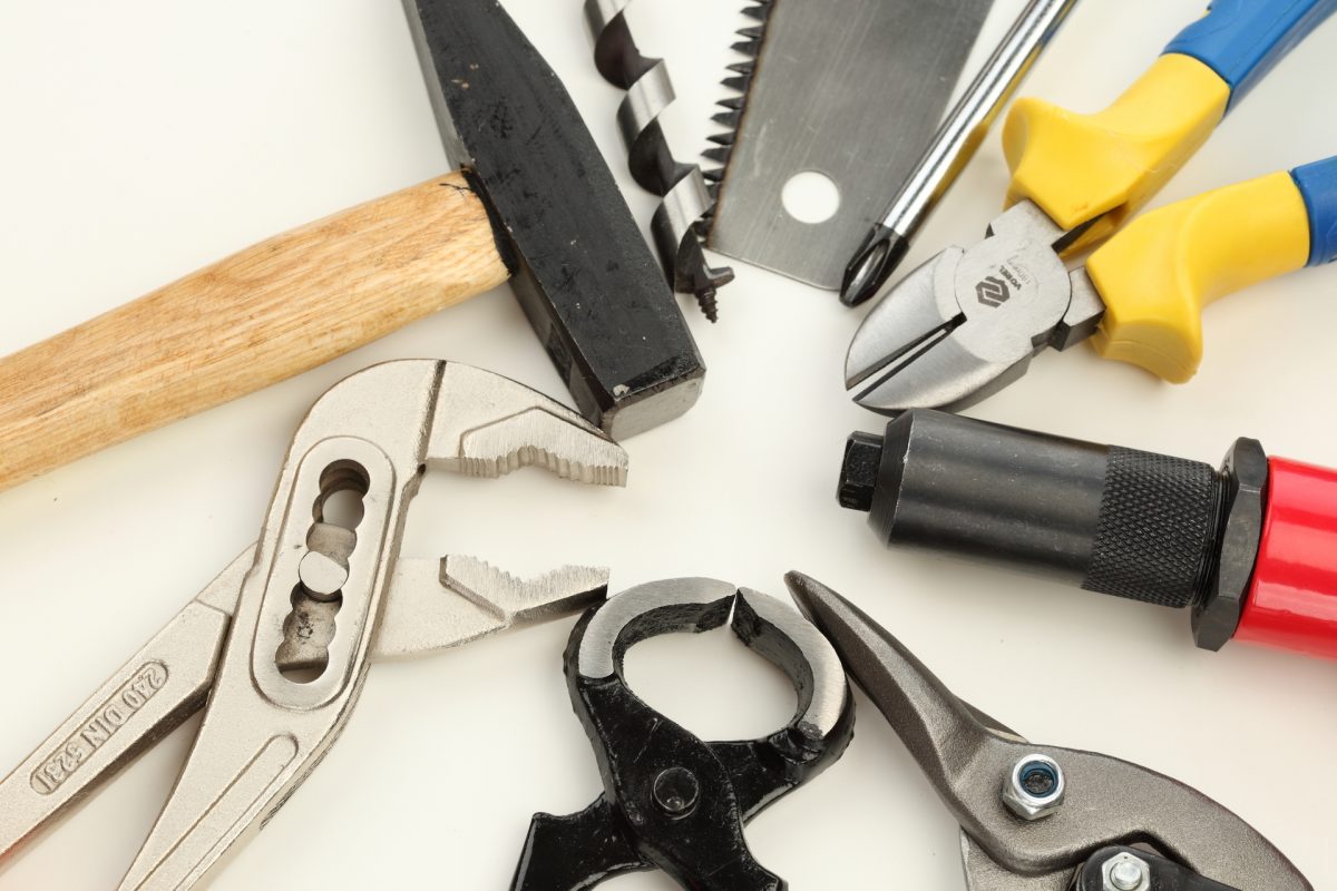 Les outils indispensables pour les bricoleurs – Decor-A